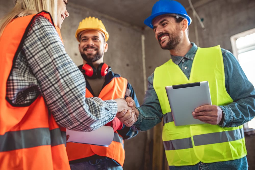 Navigating Remote Work Laws for Contractor Teams - Make Me A Contractor ...